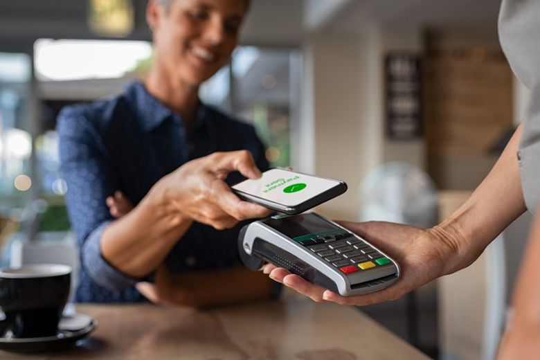 What Is an RFID Access Control System: Costs and Applications | Swiftlane