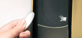 Guide to Apartment Key Fob Systems [2025] | Swiftlane