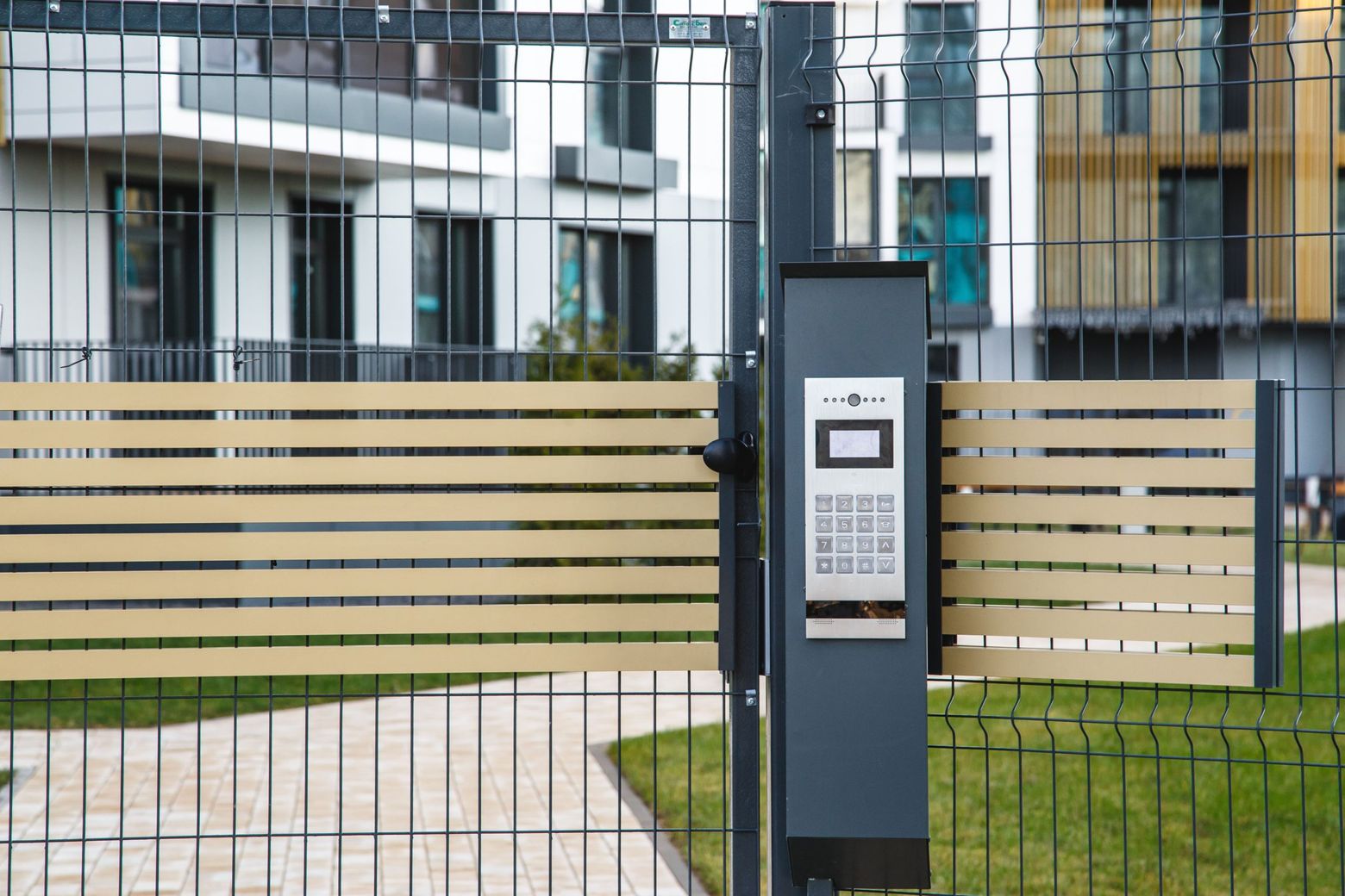 Gate Intercom Systems | Guide To Choosing The Right One | Swiftlane